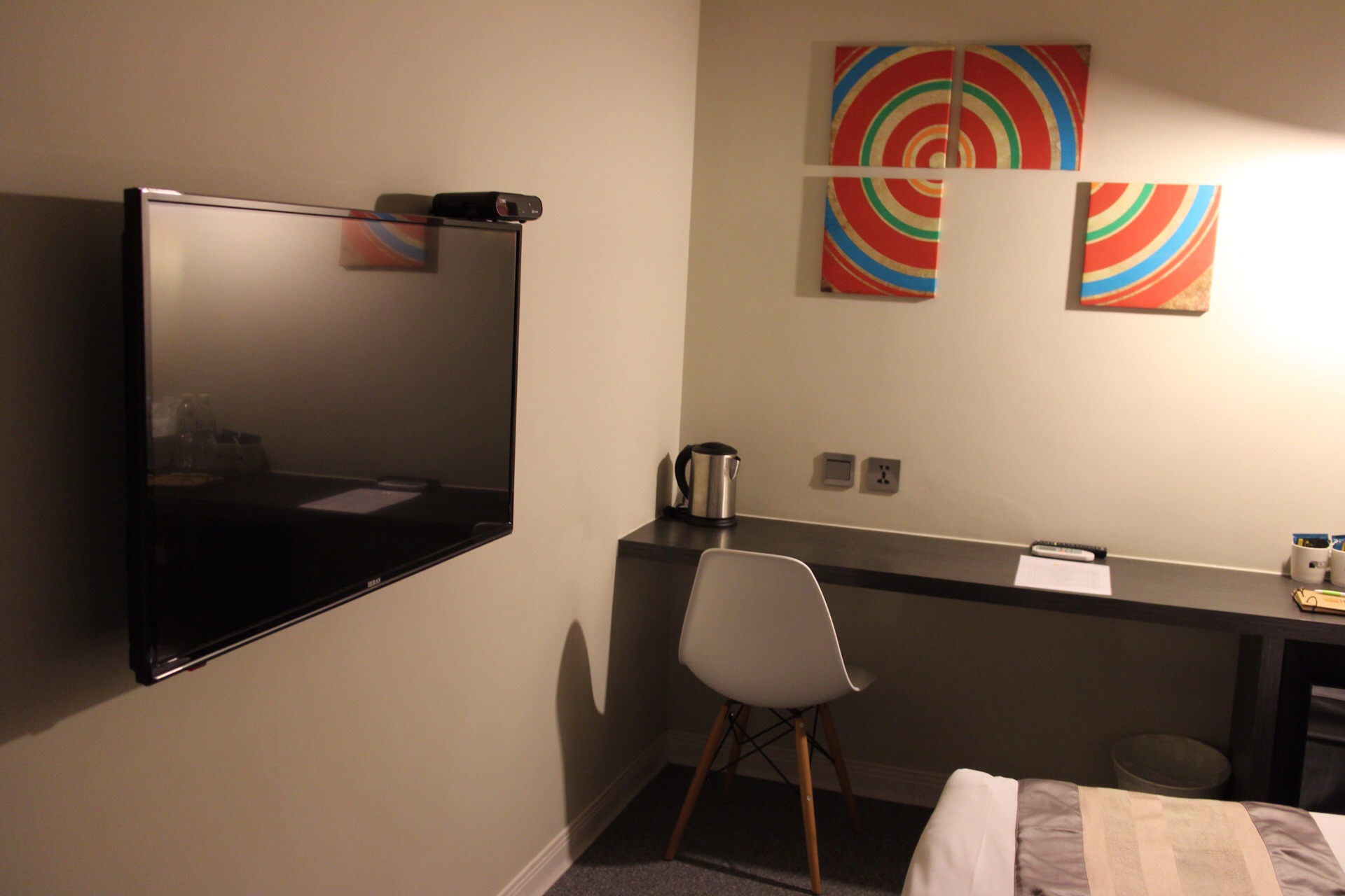 台中 博客創意旅店（Box Design Hotel）一中街徒歩圏内 格安ホテル ドミトリー＆カジュアル個室 | たまねこトラベル